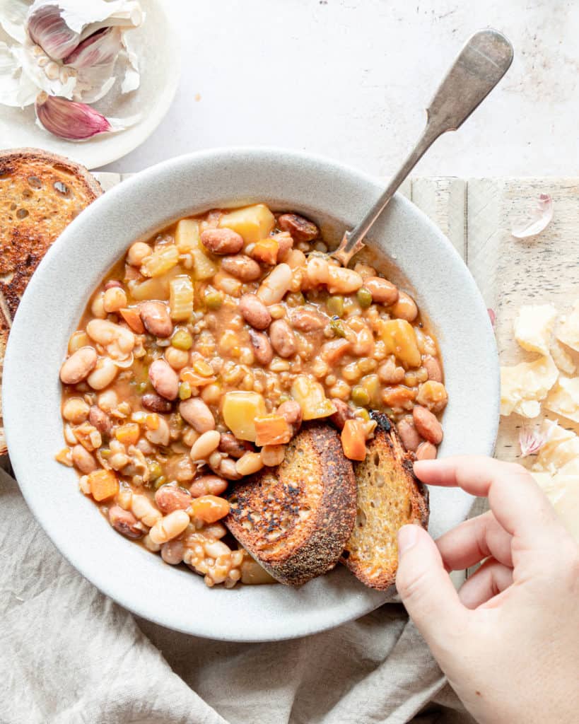 Beans soup recipe • fedetheclumsychef
