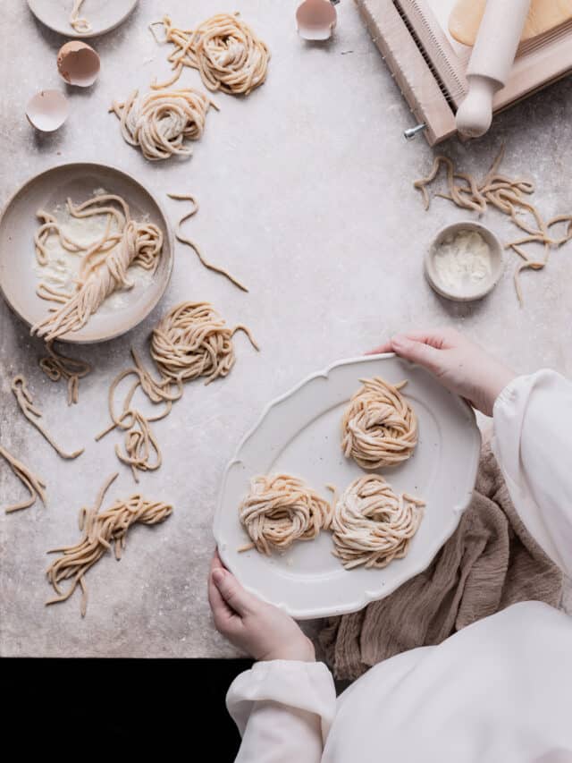 Tonnarelli pasta • fedetheclumsychef.com