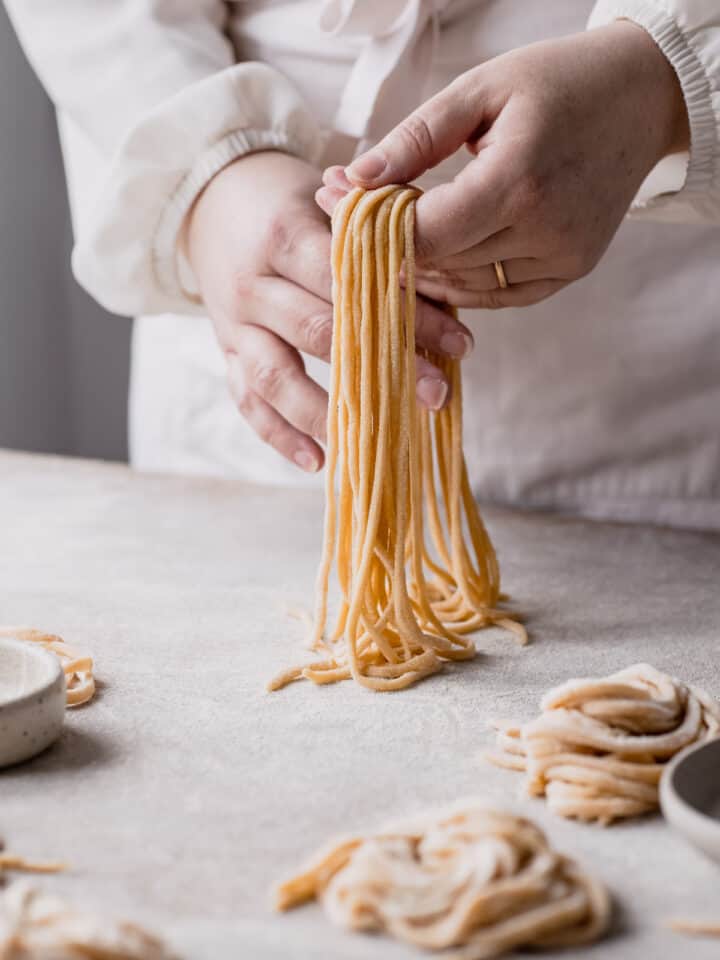 Tonnarelli pasta • fedetheclumsychef.com